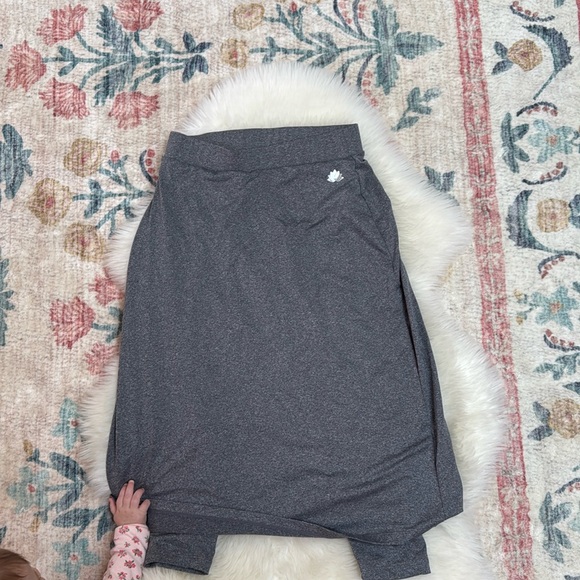 Snoga | Skirts | Copy Snoga Athletic Skirt Leggings Combo Capri Length ...